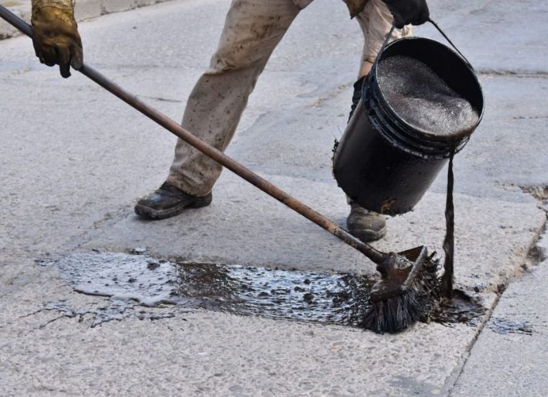 En la ciudad de Salta continúa el amplio operativo de arreglo de calles ...